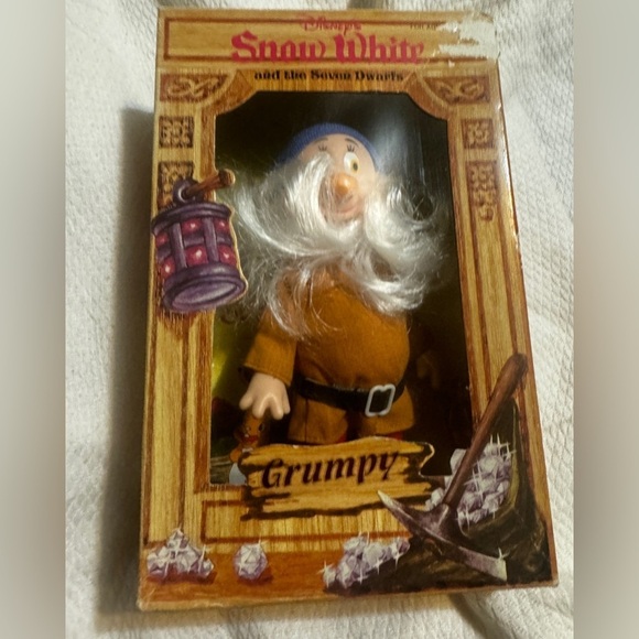 Disney | Toys | Vintage Bikin Disney S Snow White And The Seven Dwarfs ...